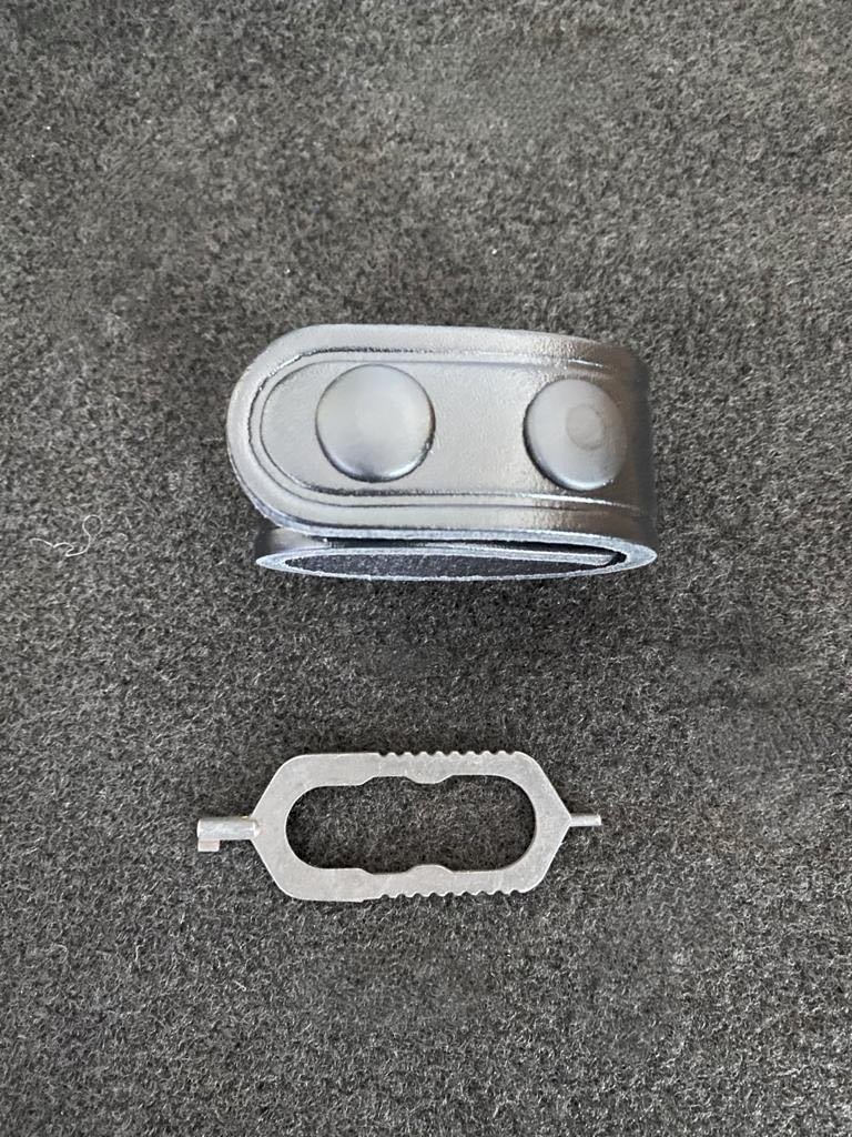 Belt Keeper with Hidden Handcuff Key | Castle Magic