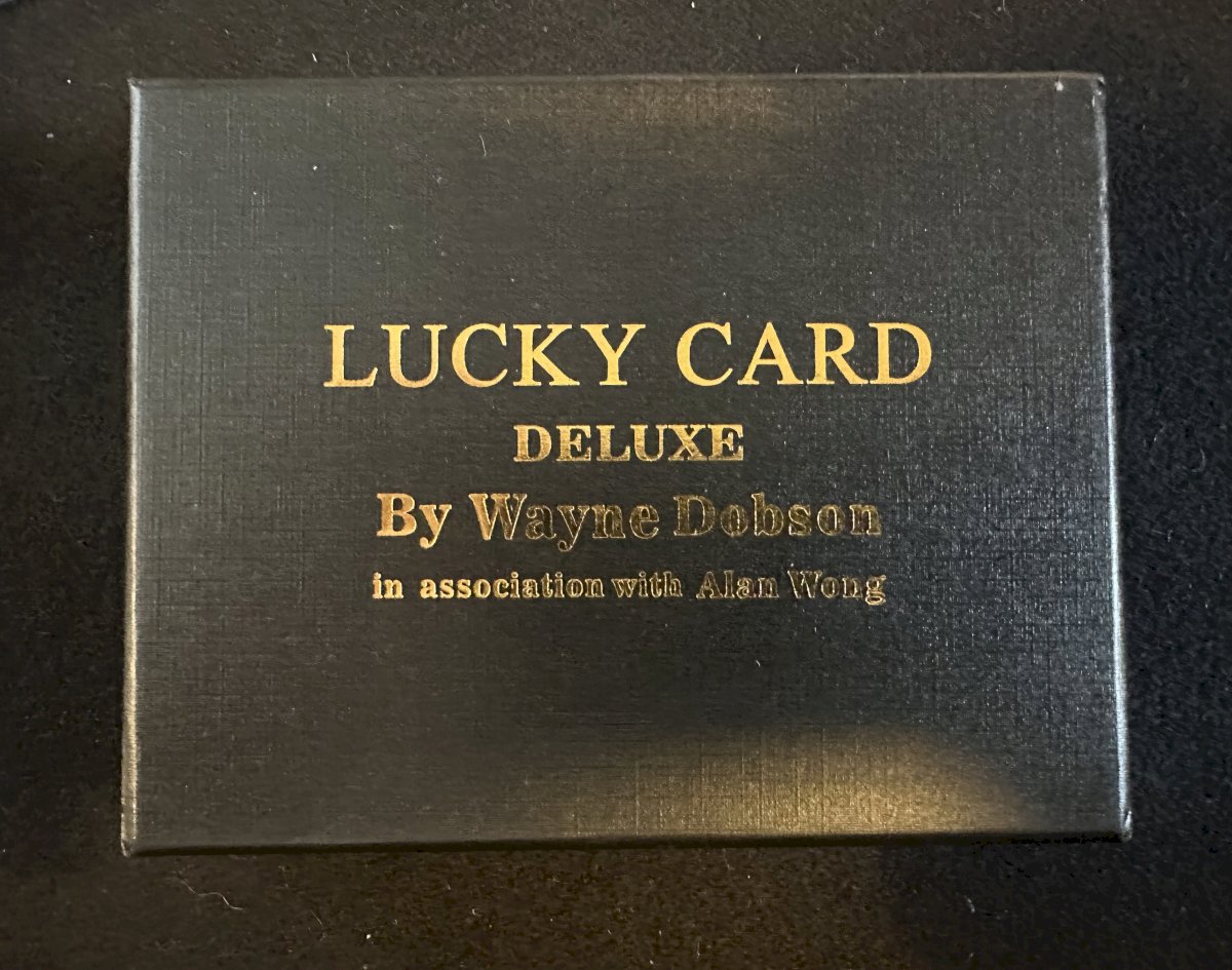 Lucky Card Deluxe by Wayne Dobson and Alan Wong | Castle Magic