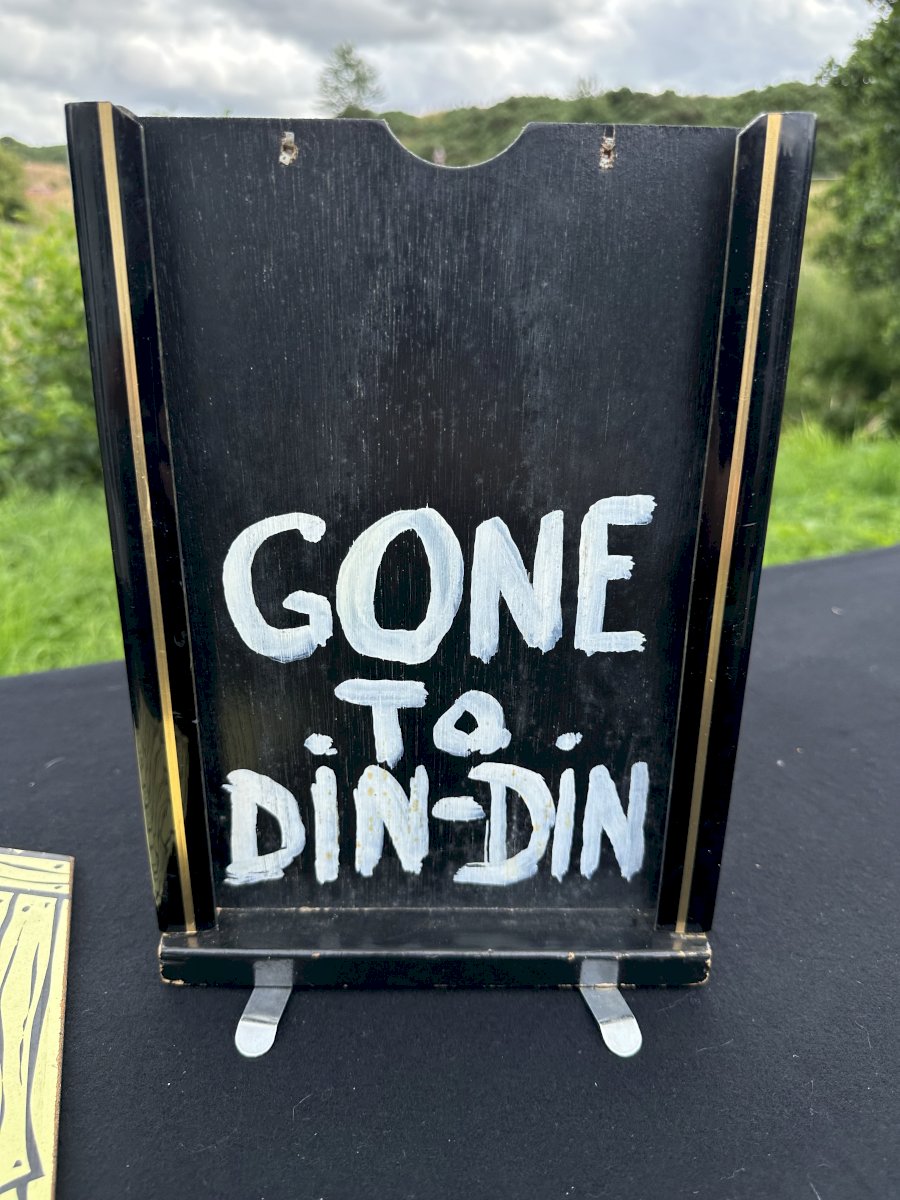 Roaming Rabbit by Jack Hughes | Castle Magic